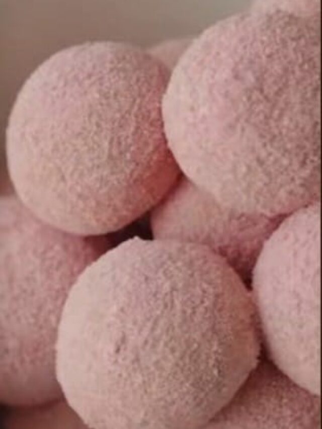 Strawberry Snowball Cookies Recipe | Cooking Tree