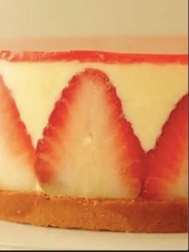 Strawberry fraisier cake Recipe - Cooking Tree