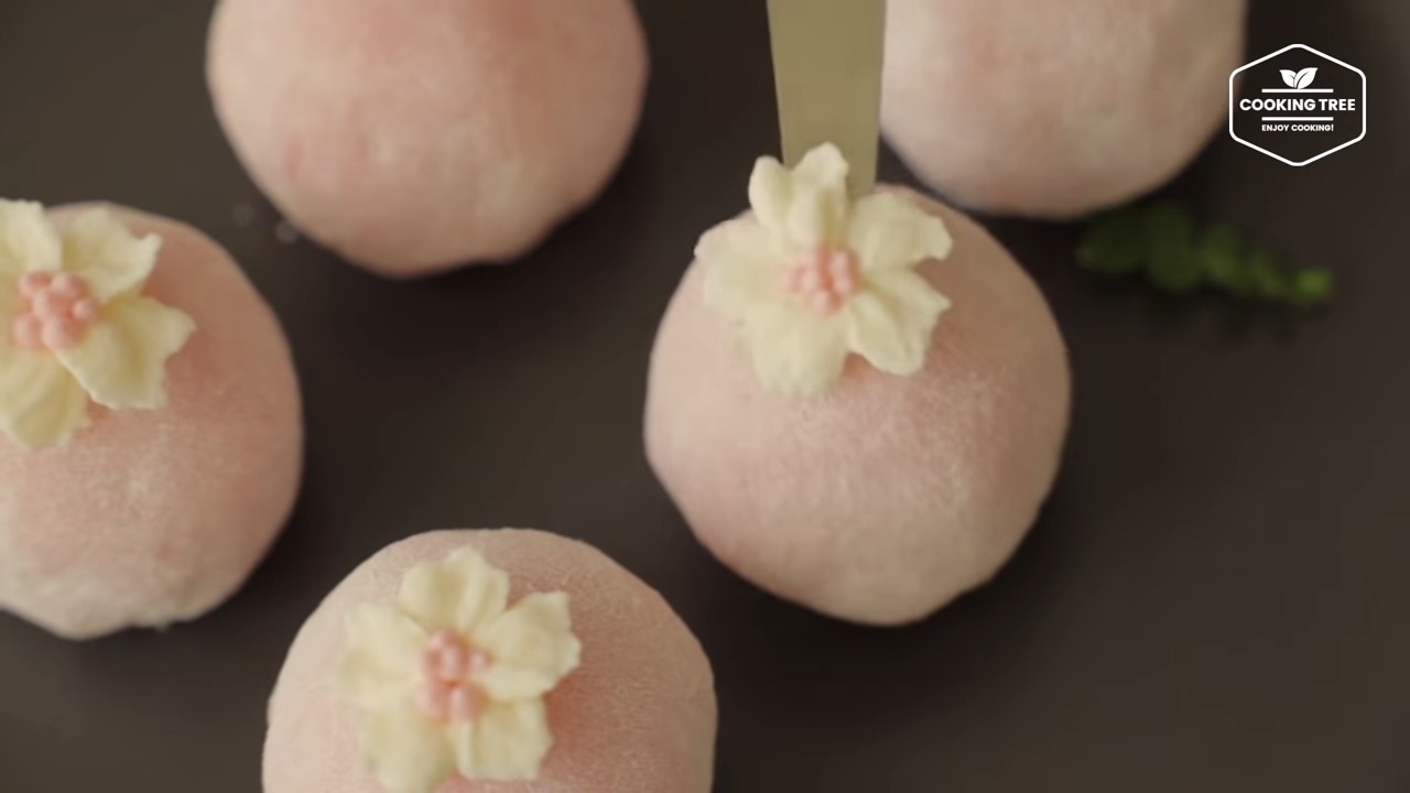 Cherry blossom Strawberry Rice cake Recipe