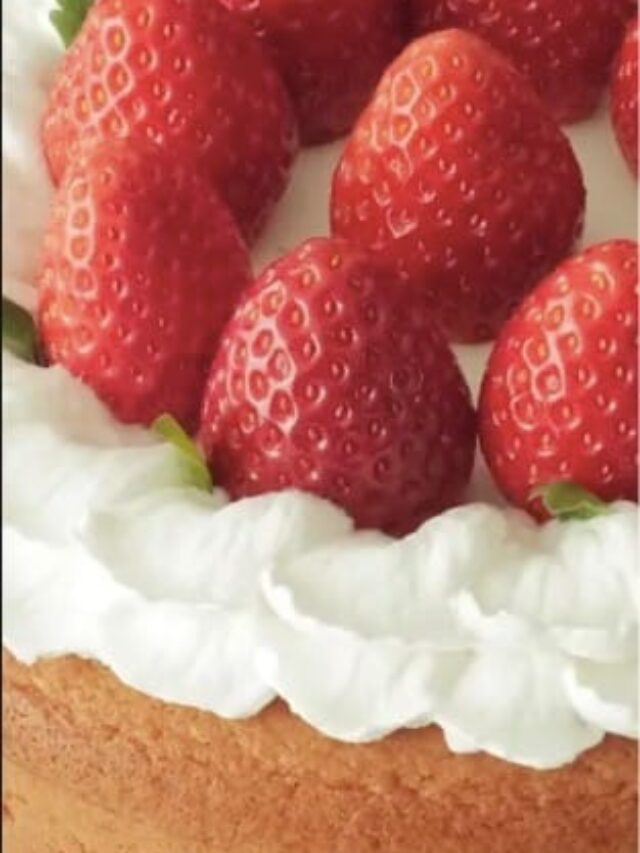 Strawberry Yogurt Mousse Cake Recipe | Cooking Tree