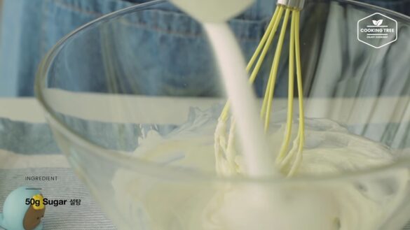 Double Chocolate Cream puff (Cookie Choux)