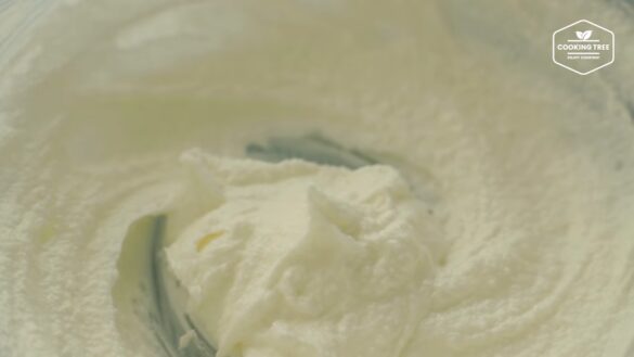 Double Chocolate Cream puff (Cookie Choux)