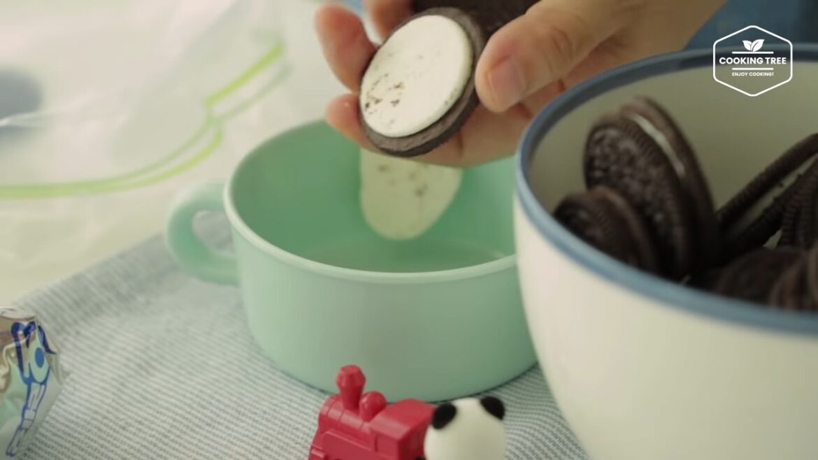 No-Gelatin & No-Bake Oreo Chocolate Mousse Cake