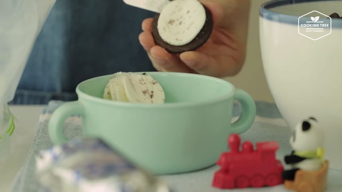 No-Gelatin & No-Bake Oreo Chocolate Mousse Cake