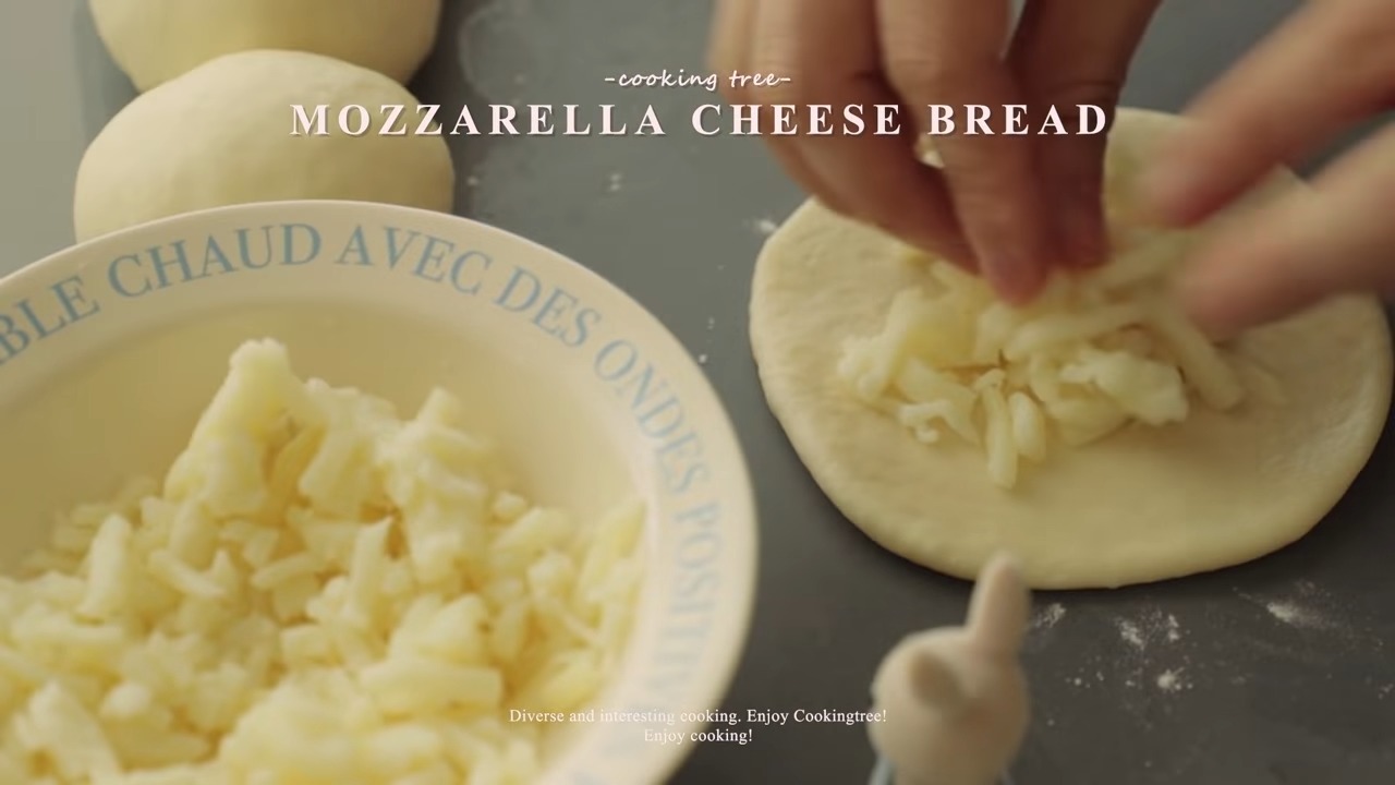 No Oven Fry Pan Mozzarella Cheese Bread Recipe