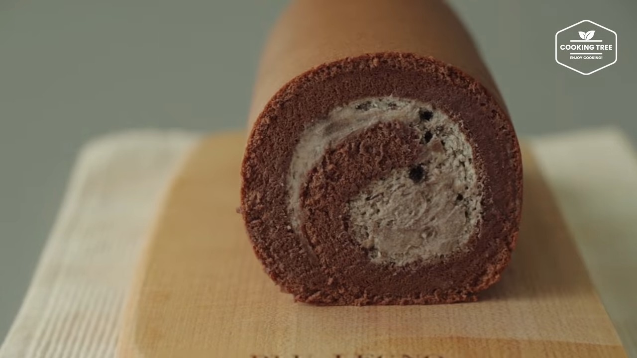 Oreo Chocolate Roll Cake Recipe