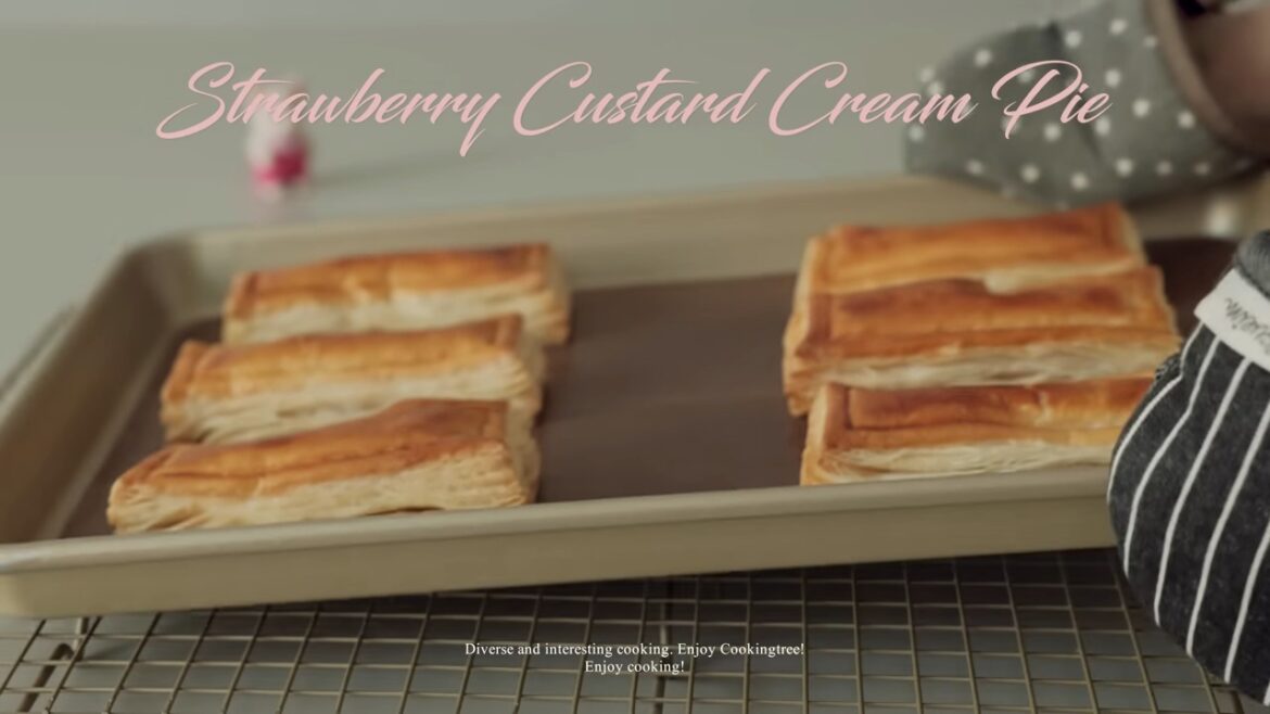 Strawberry Custard Cream Pie