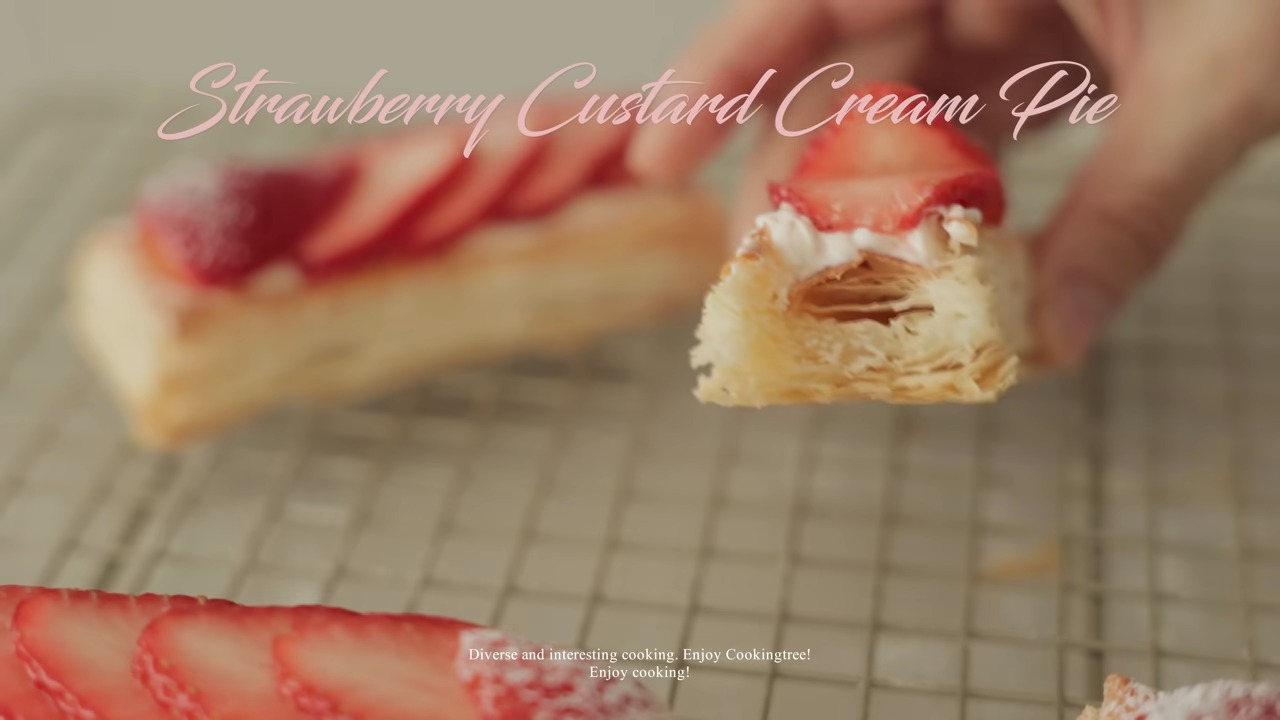 Strawberry Custard Cream Pie