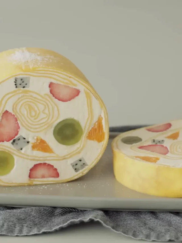 🍓 Fruit Crepe Roll Cake Recipe 🍰 - Cooking Tree